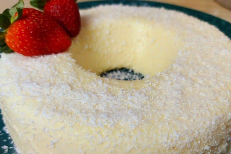 Sobremesa gelada moça de coco uma delícia e combina perfeitamente com o ...