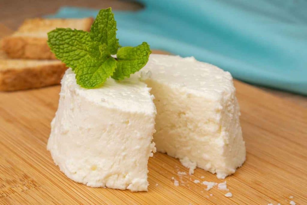 Como fazer ricota usando apenas 2 ingredientes. Agora não compro mais ...