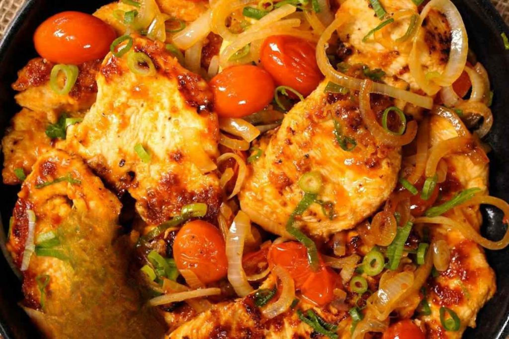 Filé de frango suculento e bem temperado para seu domingo de dia das mães