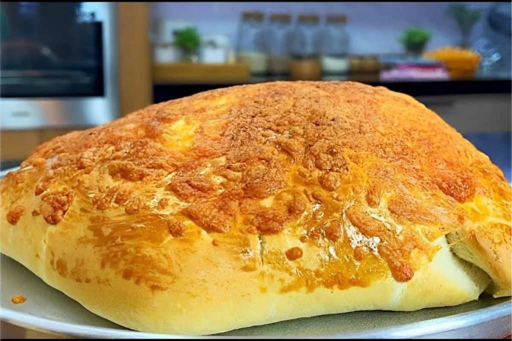 Pão caseiro recheado que fica espetacular você vai querer fazer toda semana