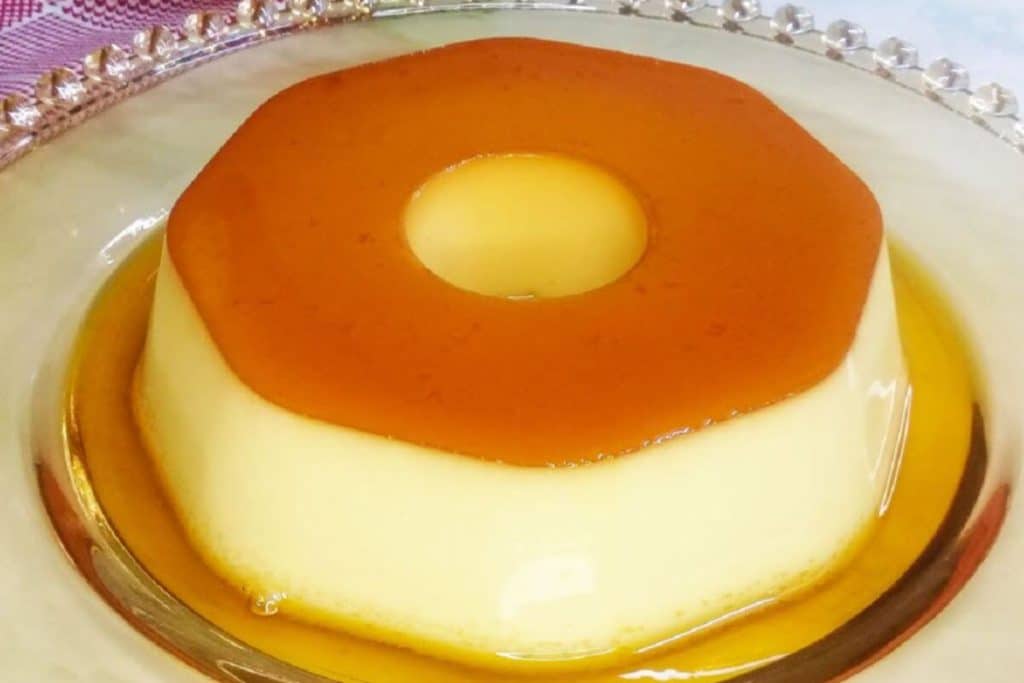 Veja que não precisa ser confeiteira profissional para fazer um pudim ...