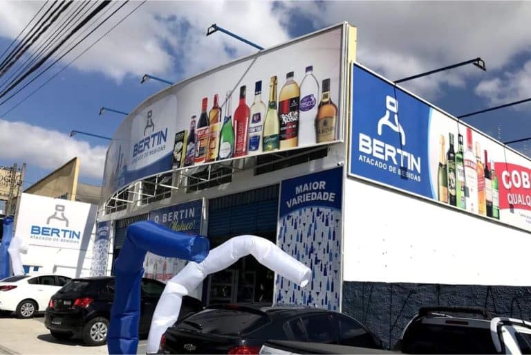 Receita Federal apreende estoque da Bertin, famosa loja de bebidas em Sorocaba. Mercadorias ...