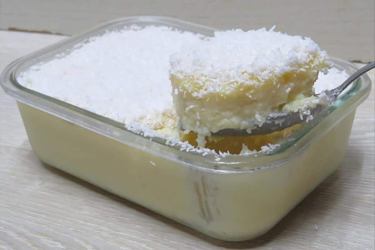 Sobremesa de coco gelada e cremosa que precisa só de 3 ingredientes