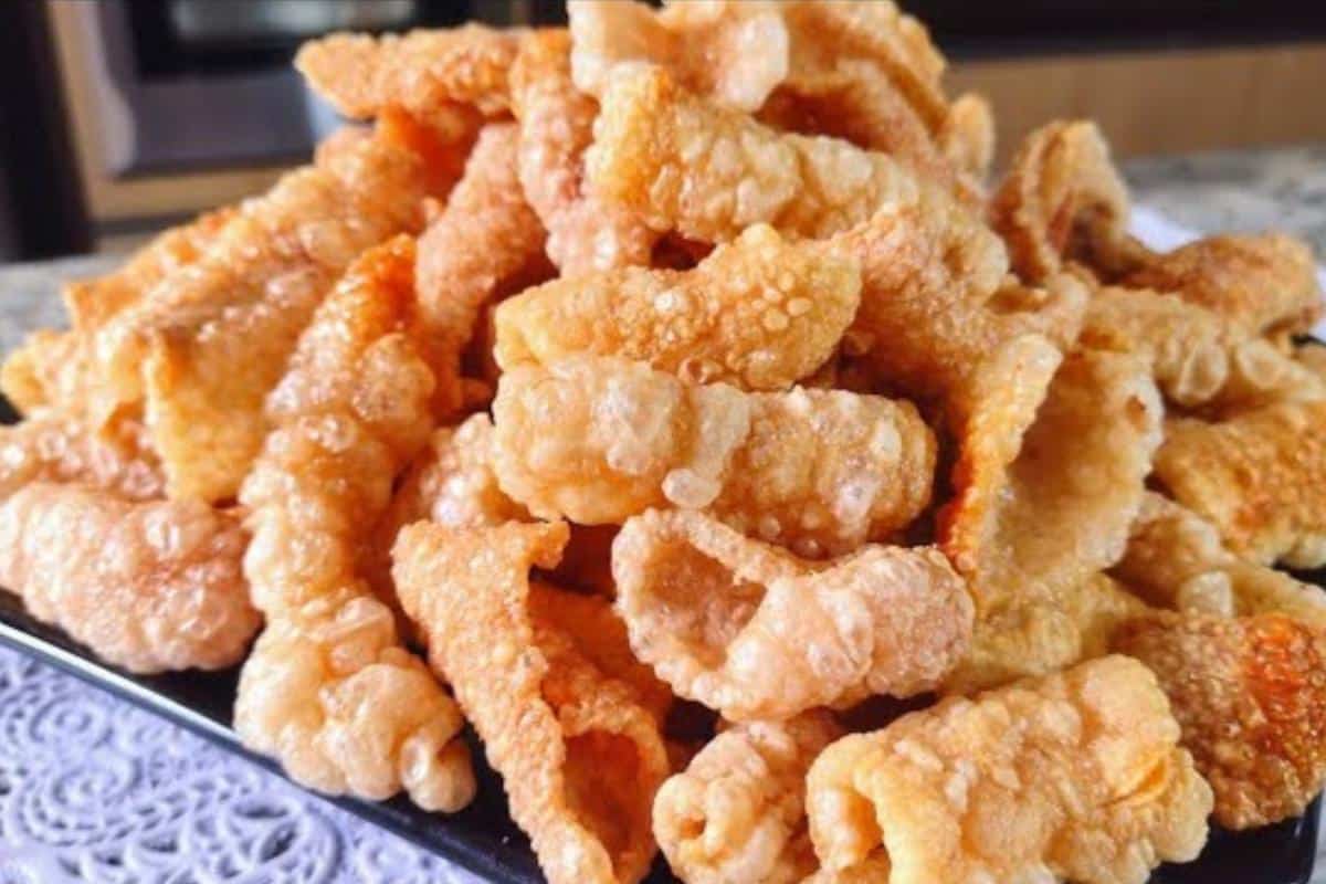 Essa pururuca crocante fica sequinha e saborosa. Perfeita para ...