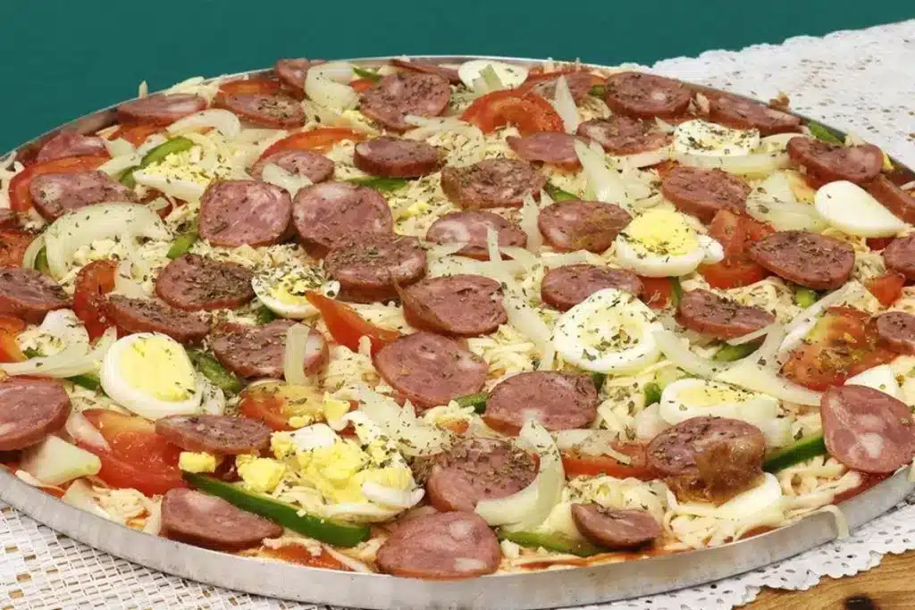 Como fazer pizza caseira sem sovar e que a massa fica super leve!
