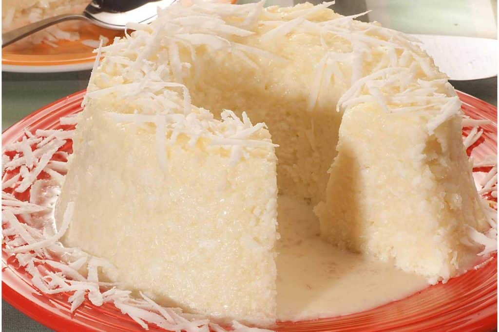 Cuscuz de tapioca gelado, ótimo para servir na festa junina!