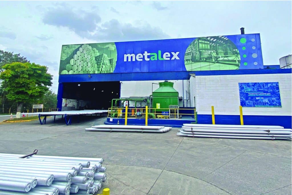 Metalex abre vagas no setor de produção em Araçariguama para homens e ...