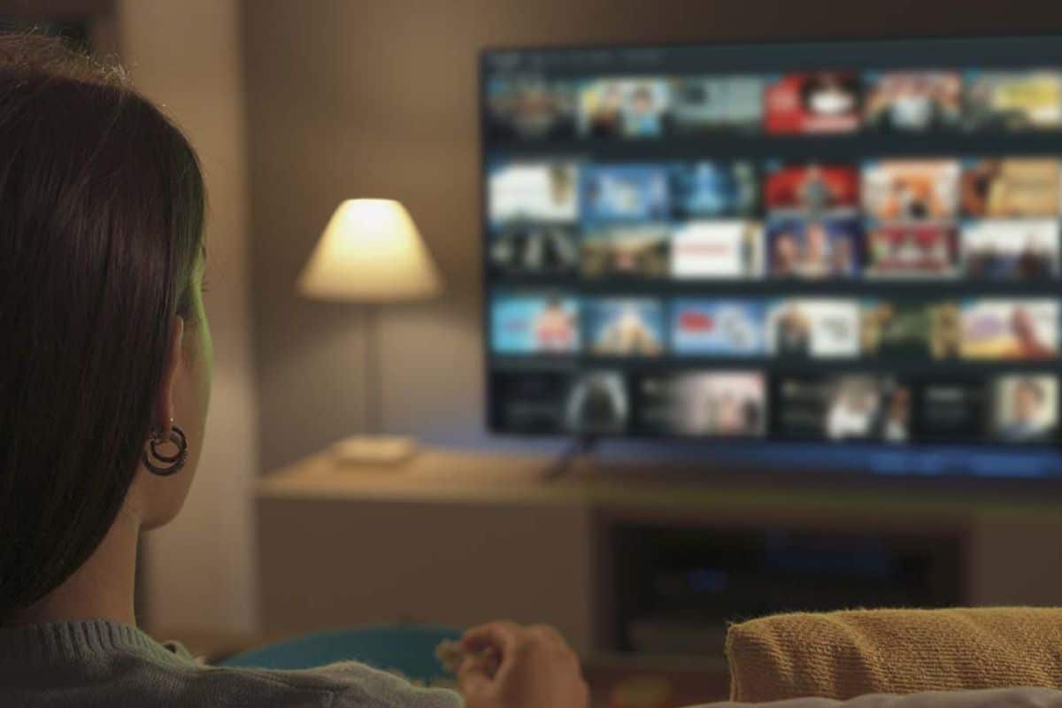 Guia de séries de comédia grátis para maratonar hoje